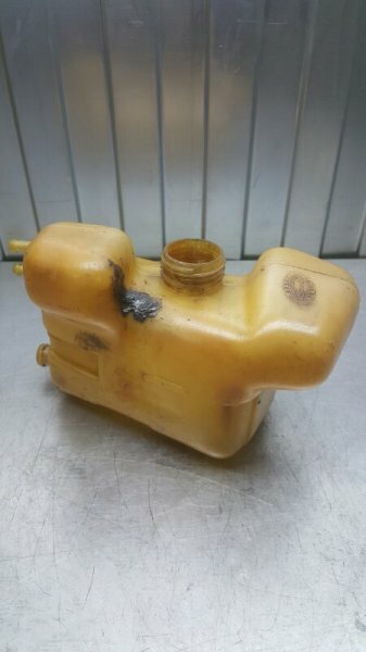 Бачок расширительный лада 2110 2110 ВАЗ-2110 (б/у)