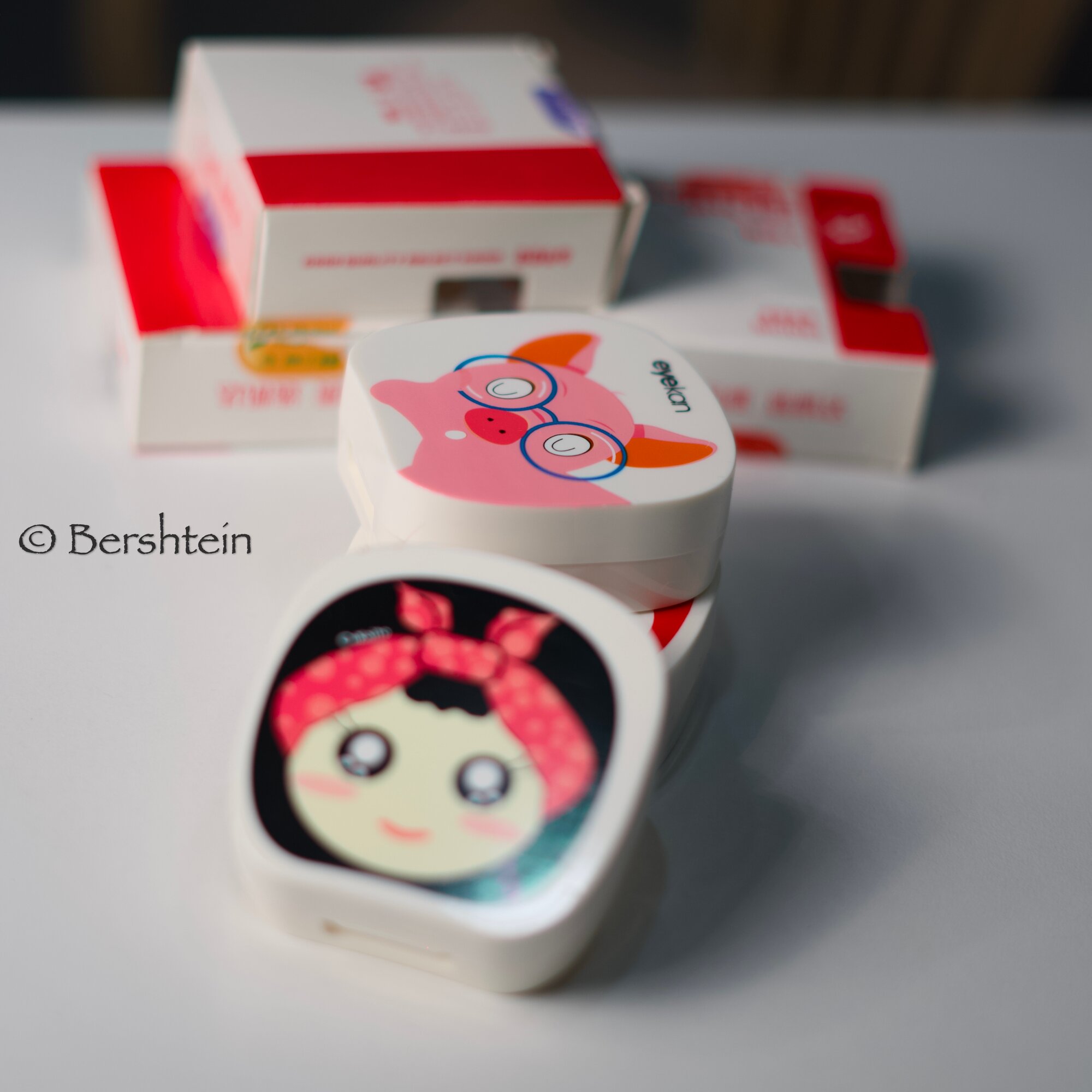 Контейнер для линз 3в1, с зеркалом, присоской и пинцетом, "Mask" белый