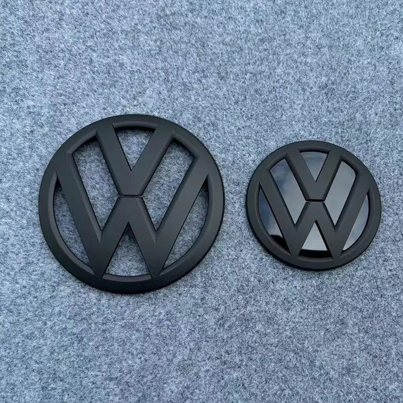 Матово-черная решетка радиатора Volkswagen Carville T6 и значок на заднем багажнике