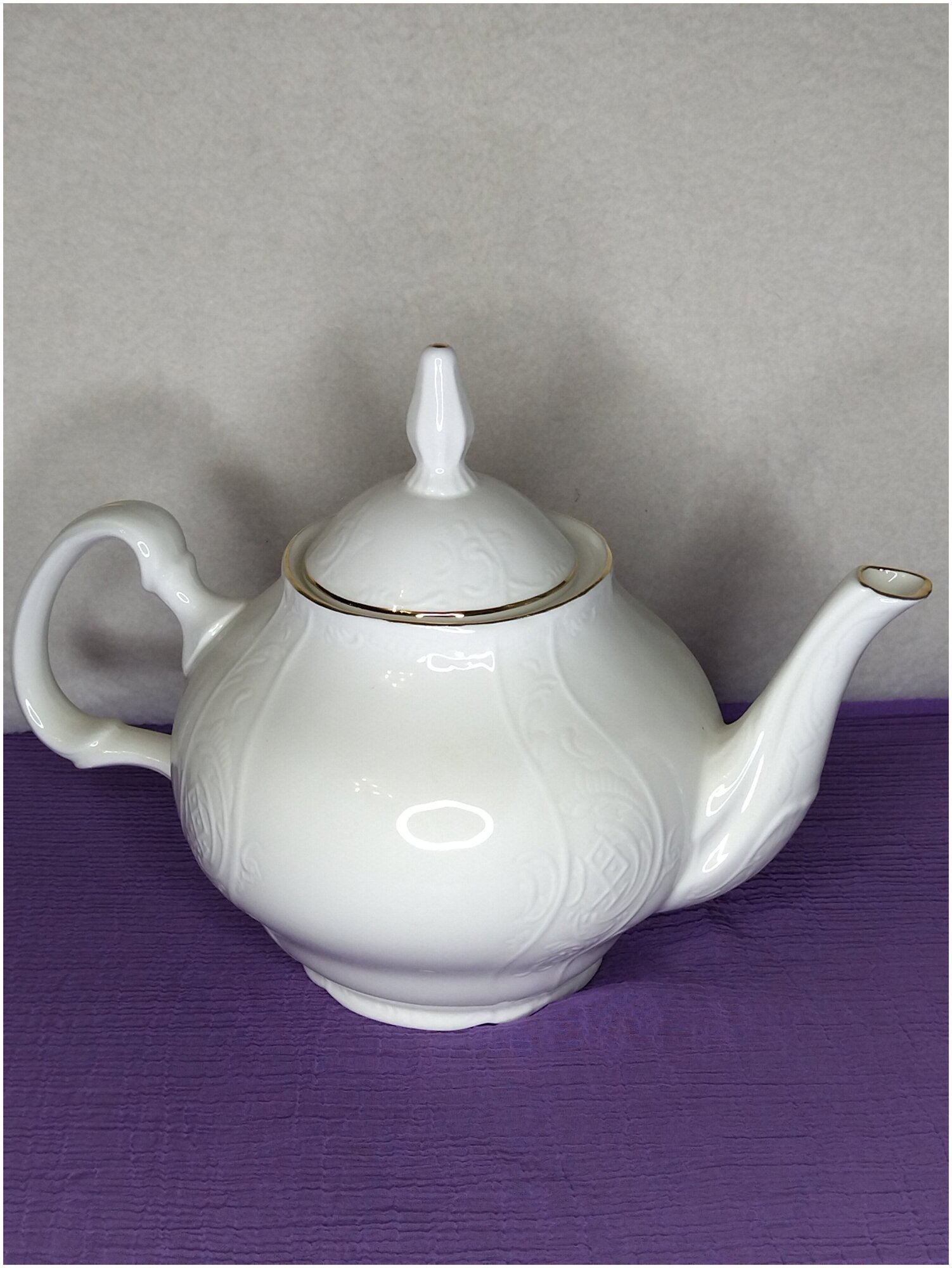 Чайник заварочный на 1,05 литра Lenardi фарфоровый "Мария" белый с позолотой