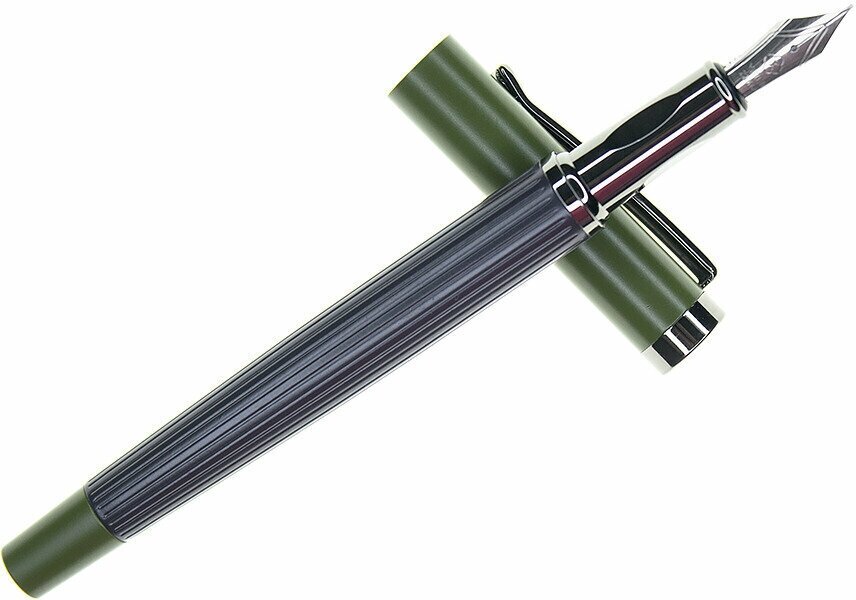 Перьевая ручка "Графиня" F (fine) 0.5 мм зелёная