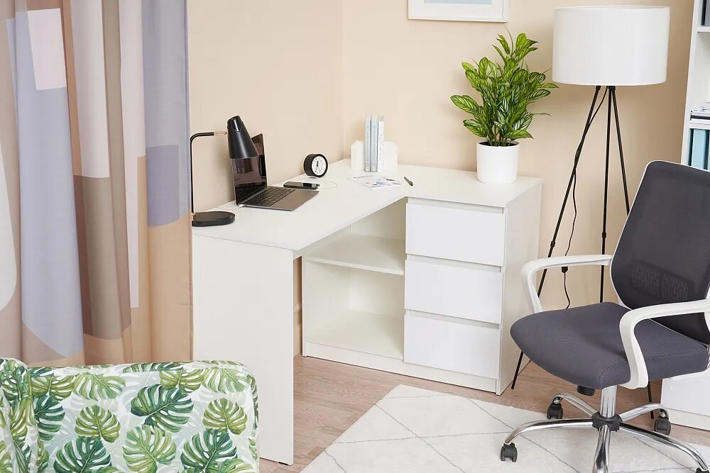 Стол письменный компьютерный угловой 3 ящика 1 полка, Челси, 130х76.8х90.4 см, Белый / Белый глянец
