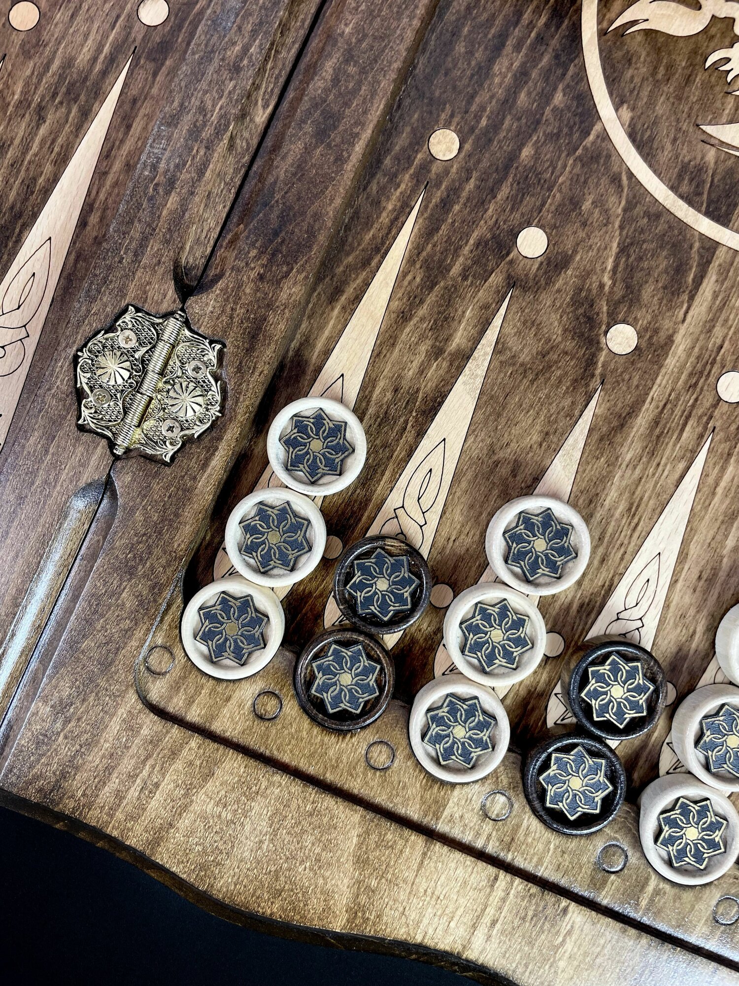 Фишки для нард и шашек резные деревянные "Восемь Граней"