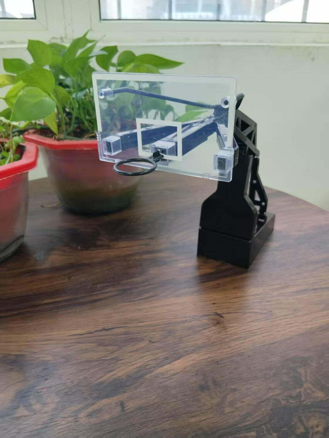 Модель складной баскетбольной стойки19cmX11cm