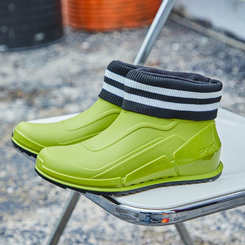 Полусапожки модные резиновые сапоги мужские толстые подошвы износостойкие резиновые туфли нескользящие кухонные резиновые туфли уличные водонепроницаемые резиновые сапоги плюс бархатные теплые туфли