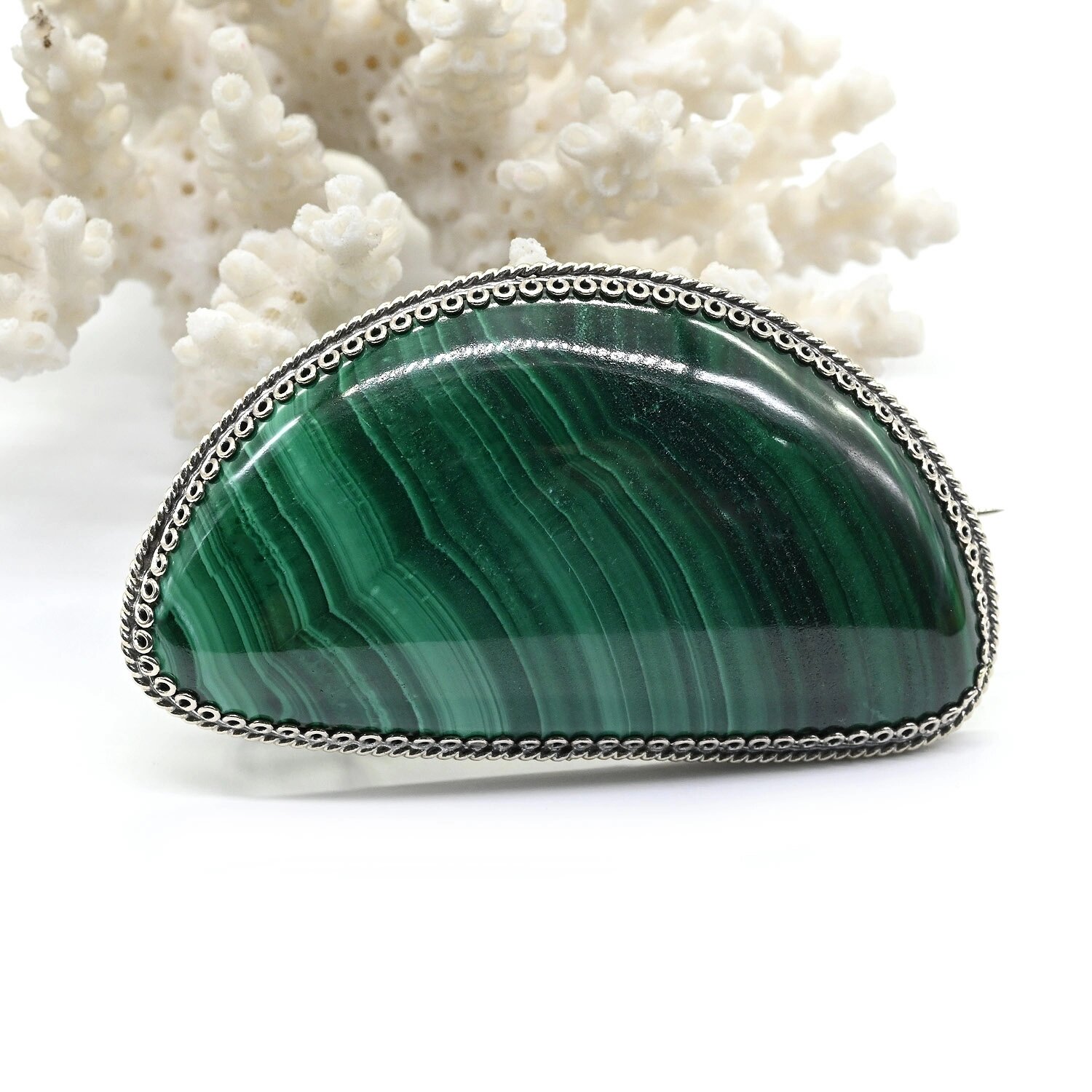 Брошь, малахит