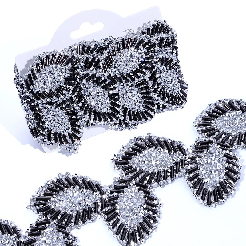 Смочковая лента со стразами Black-silver, 92 см