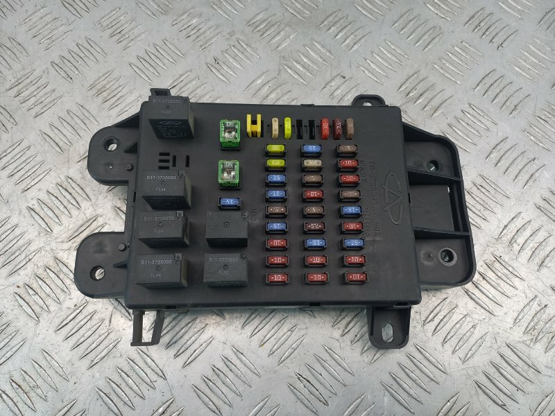 Б/У Блок предохранителей Vortex Tingo FL / Вортекс Тинго FL 1.8 SQR481FC 132Л.С 2012