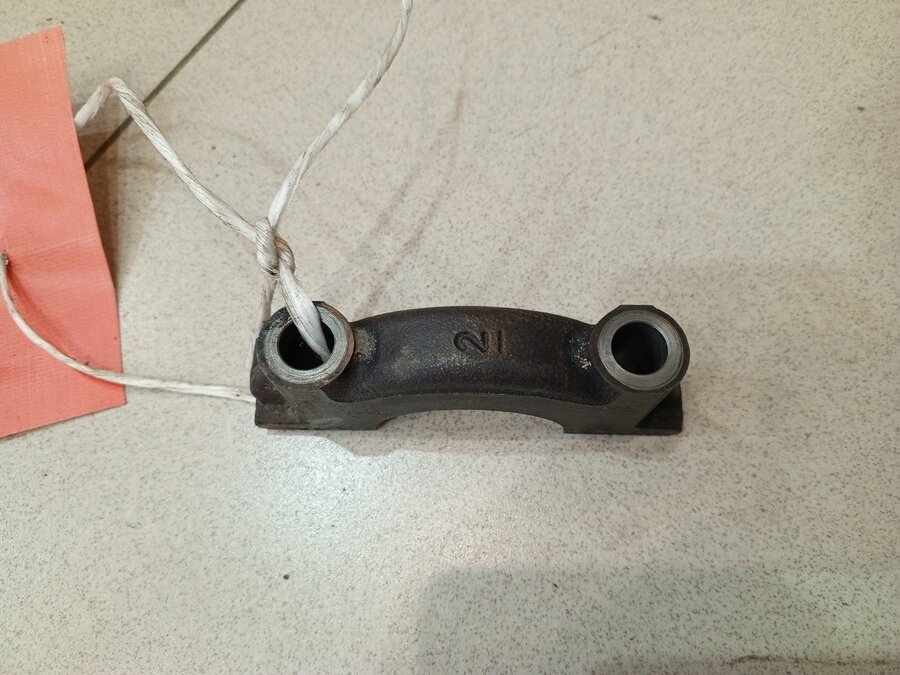 Бугель распредвала от Peugeot 206 1998-2012