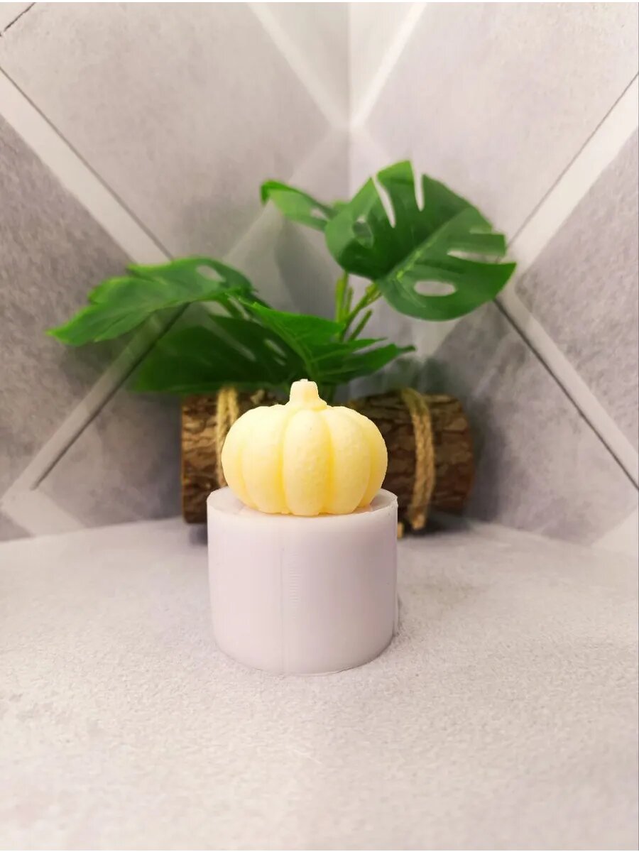 Молд силиконовый "Тыковка малая". Высота готового изделия 3,5 см.