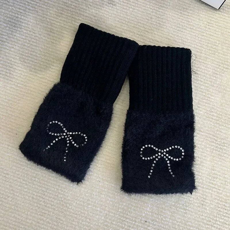 Перчатки для женщин