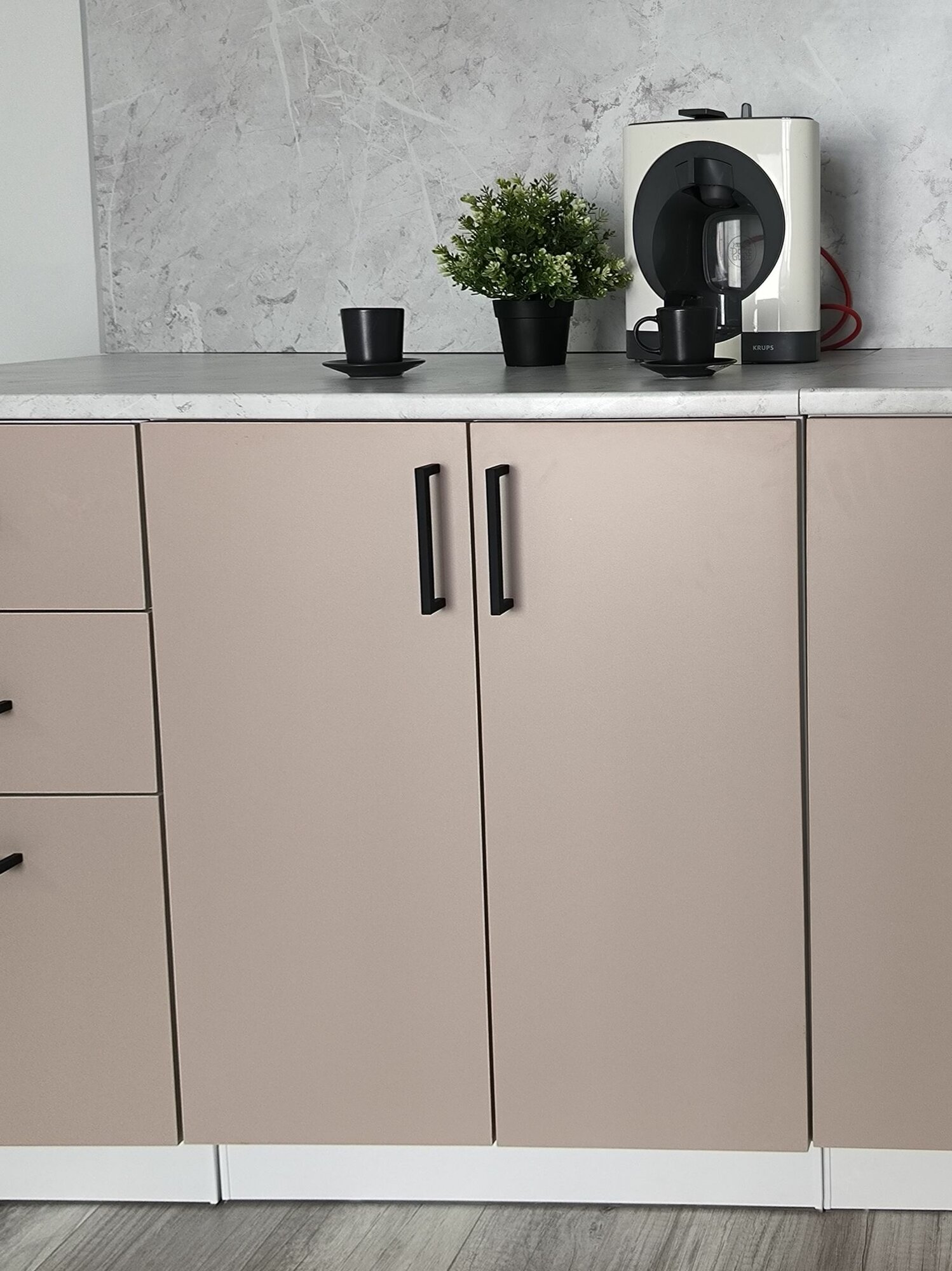 Кухонный гарнитур VITAMIN модульный шкаф напольный 60 см с полкой цвет Капучино без столешницы