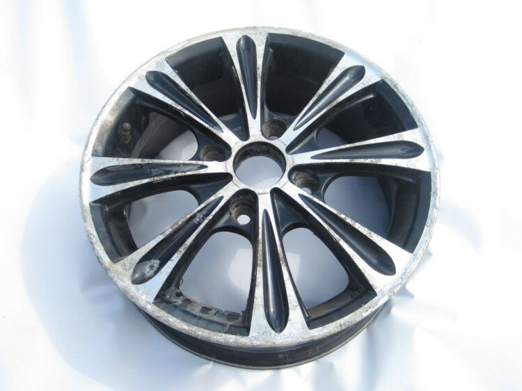 Диск литой R15 6JJX15 ET45 4x114.3 DIA 56.6 BD Tech Line TL523 5000H