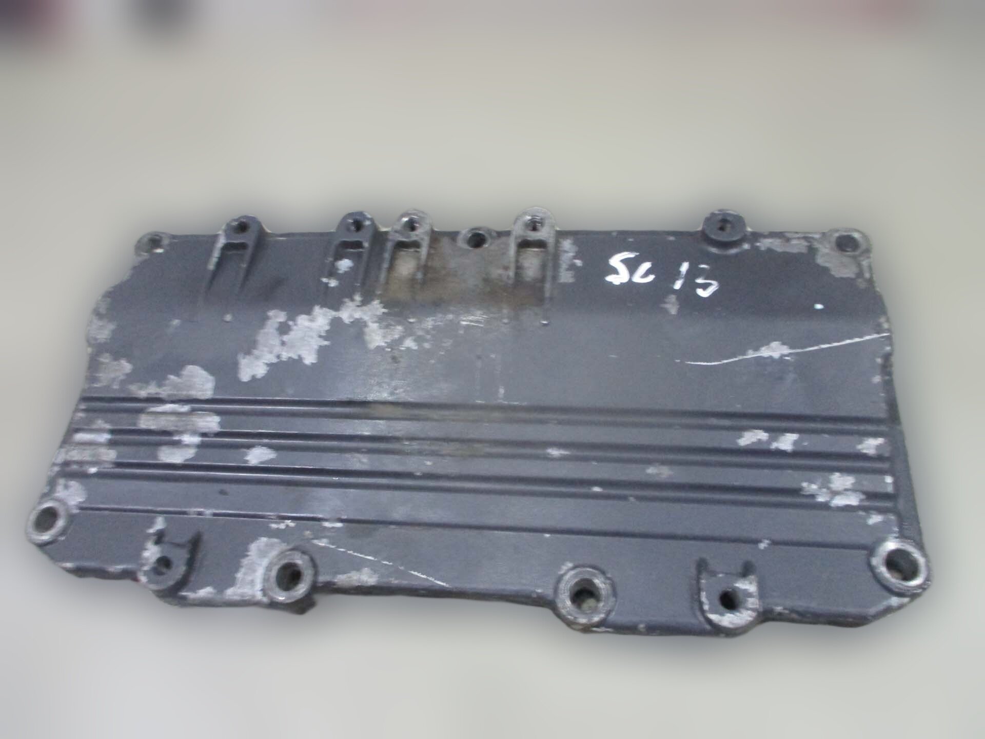 Крышка блока цилиндров боковая двигателя DC11 Scania P, R, G