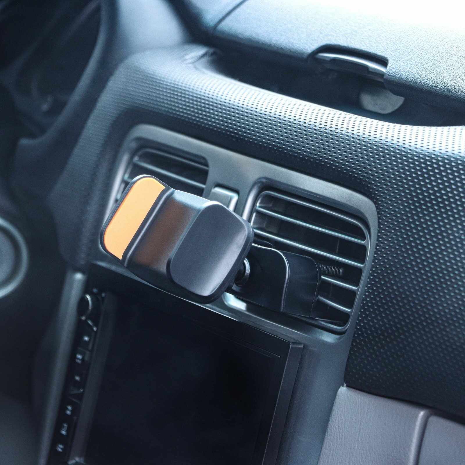 Держатель для телефона в слот CD, захват, 6-9 см, вид: в дефлектор