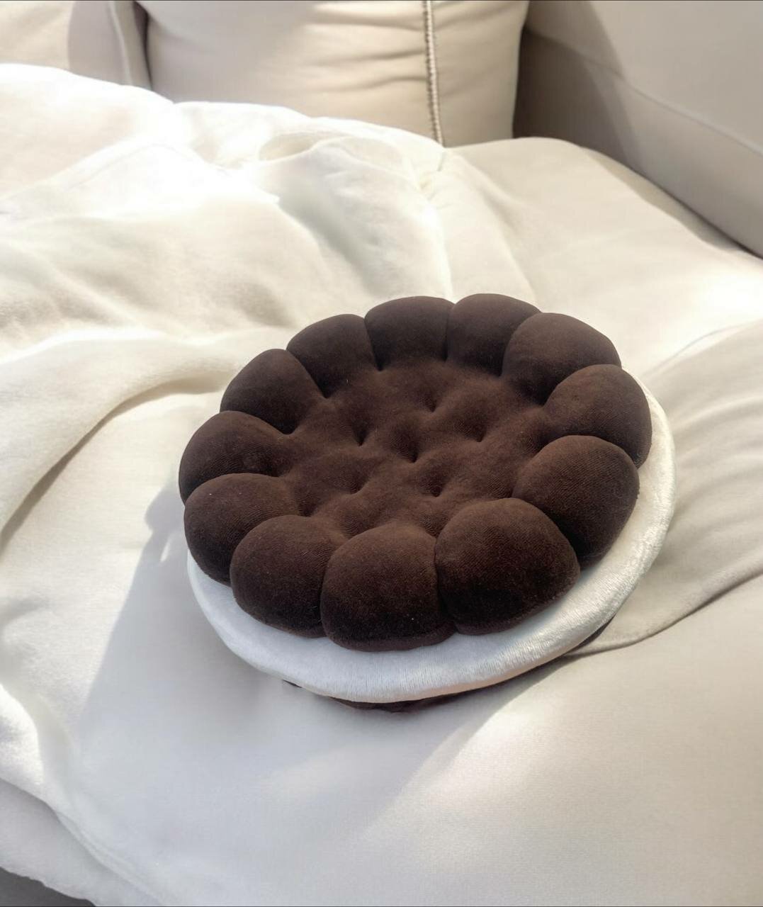 Декоративная подушка`Печенье с кремом` Дизайнерская `Печенька` орео