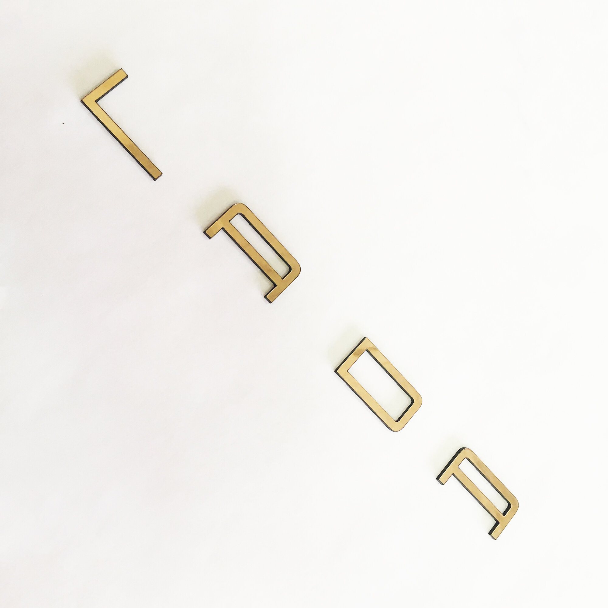 Орнамент (эмблема, шильдик) LADA