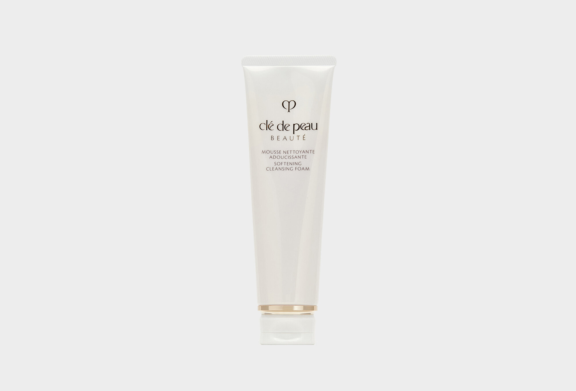 Смягчающая очищающая пенка CLÉ DE PEAU BEAUTÉ SOFTENING CLEANSING FOAM N 125 мл