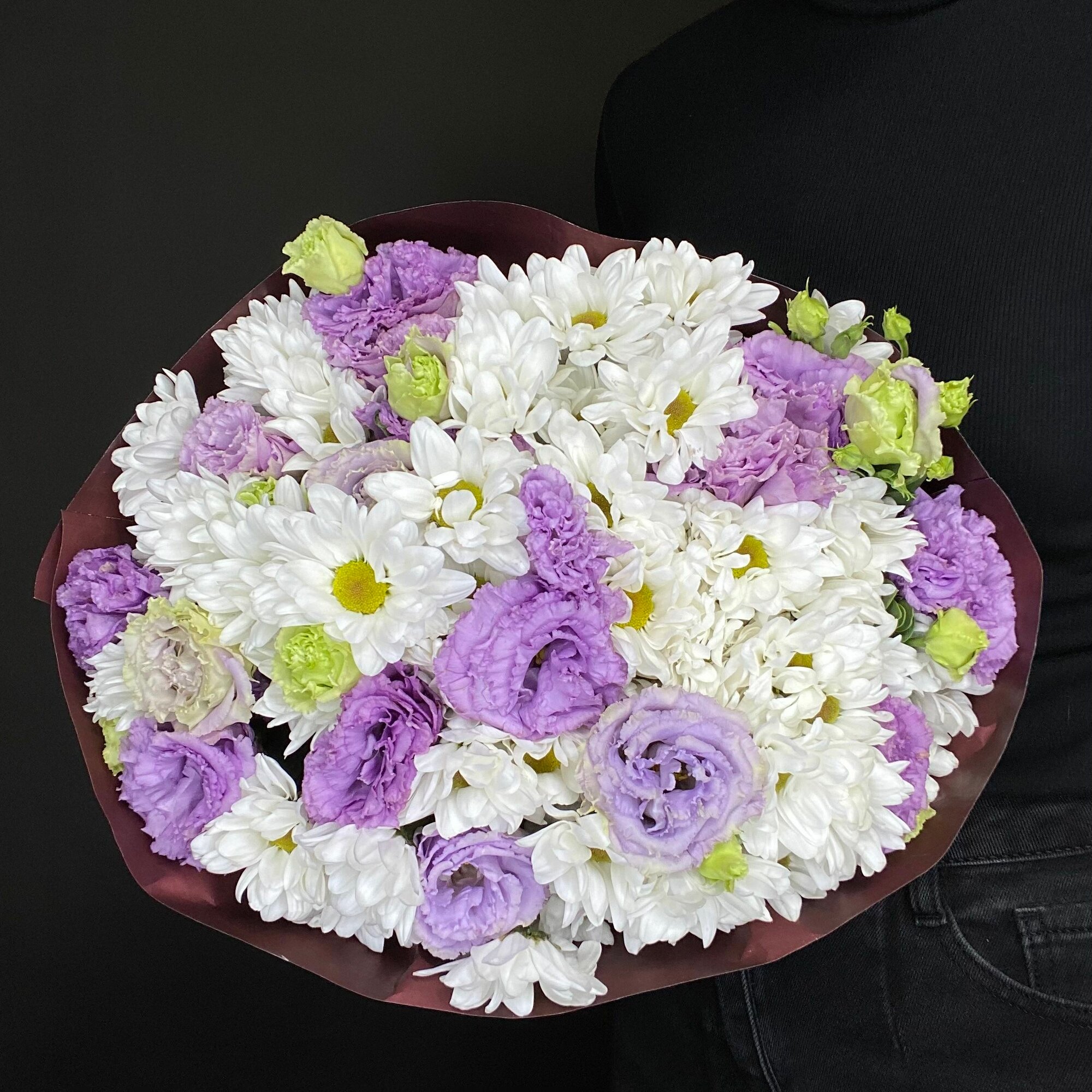 Хризантемы с эустомами