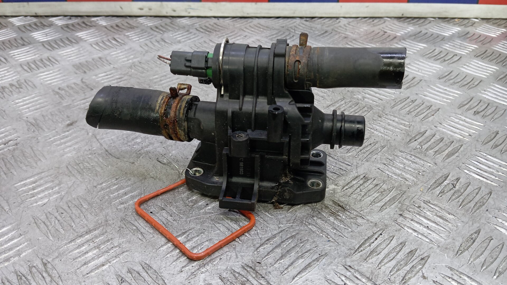 Корпус термостата дизельный PEUGEOT 307, Номер Б/Н