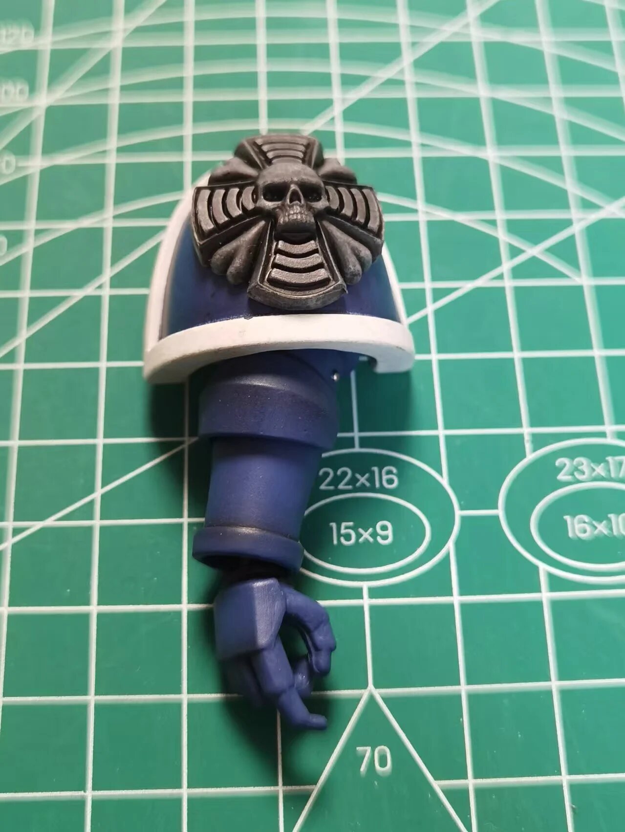 JOYTOY Warhammer 40K 1/18 Ультрамарин Ветеран-артиллерист, темно-синий