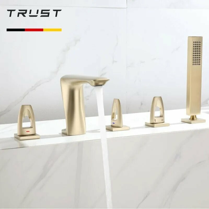 Однорычажный смеситель на борт ванны встраиваемый (врезной) на 5 отверстий золото, латунь Смеситель для ванны (на борт ванны) на