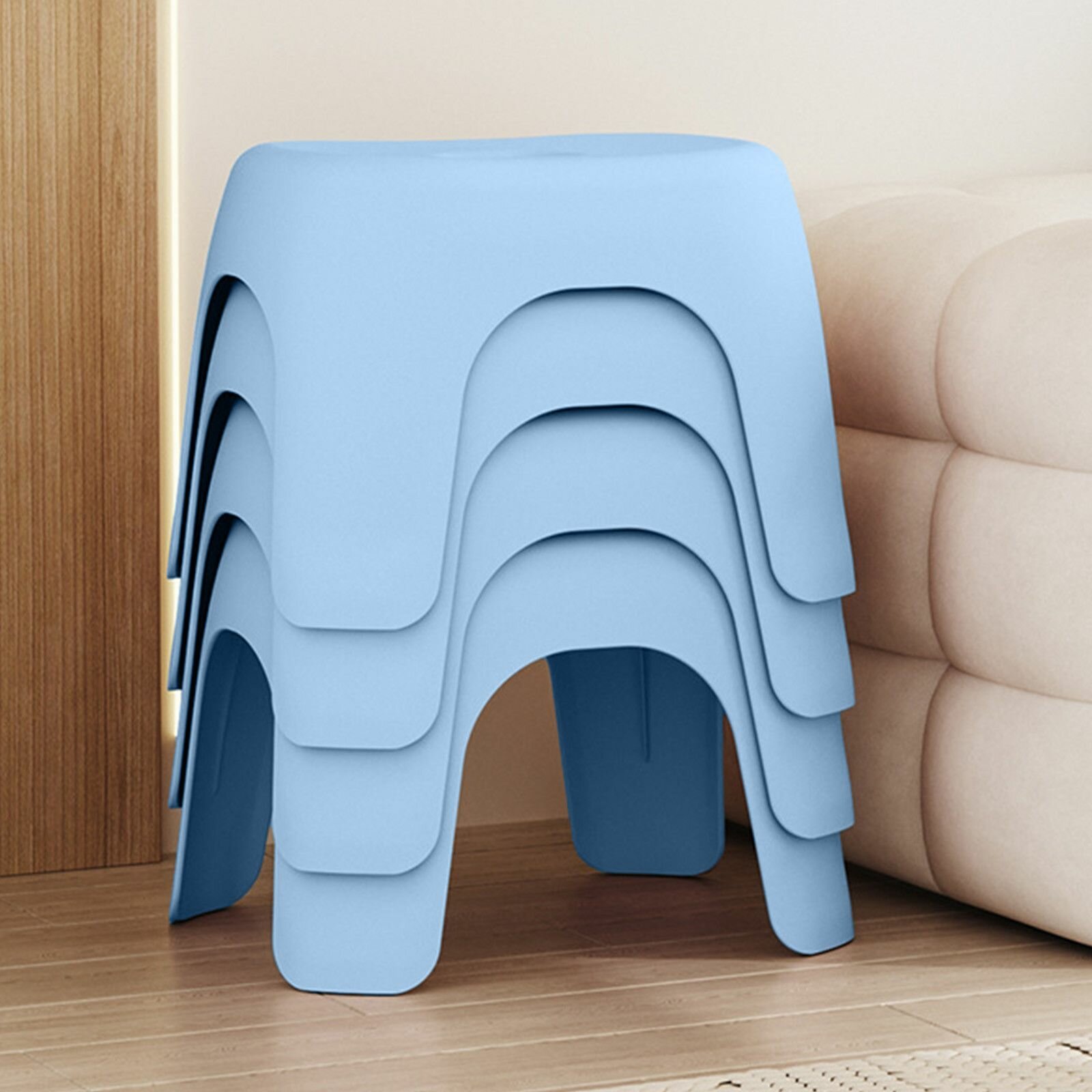 Низкие табуреты для гостиной и ванной комнаты