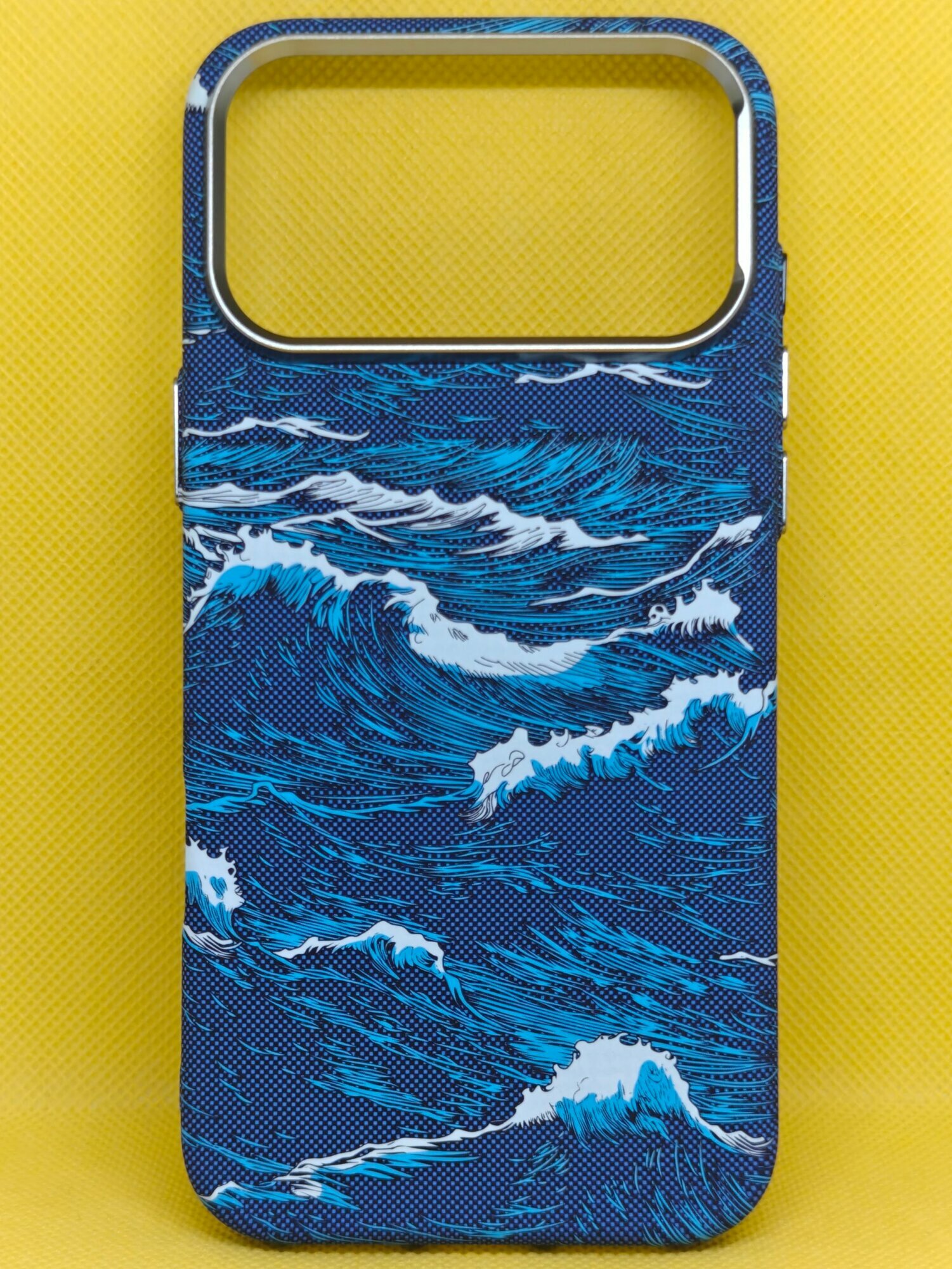 Чехол матовый под карбон Luxo для iPhone 17pro с поддержкой MagSafe / синий