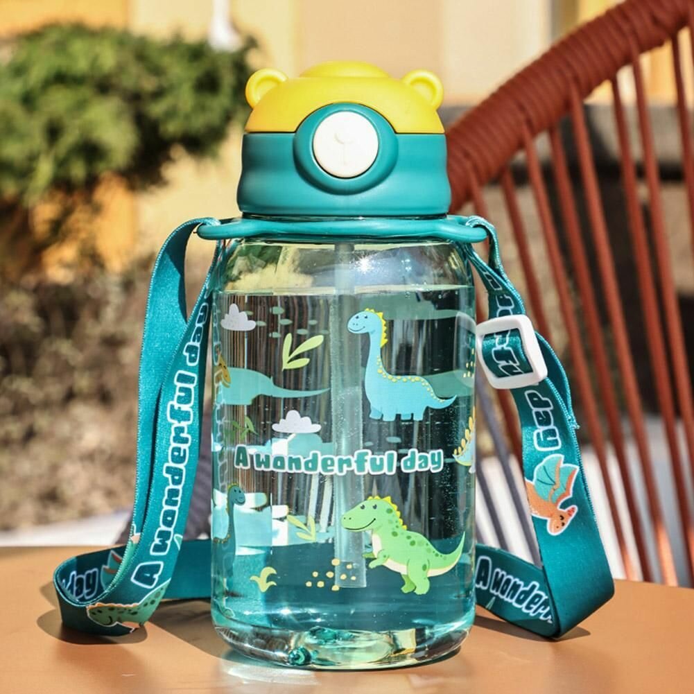 Детский мультяшный пластиковый стаканчик-поильник 650ml