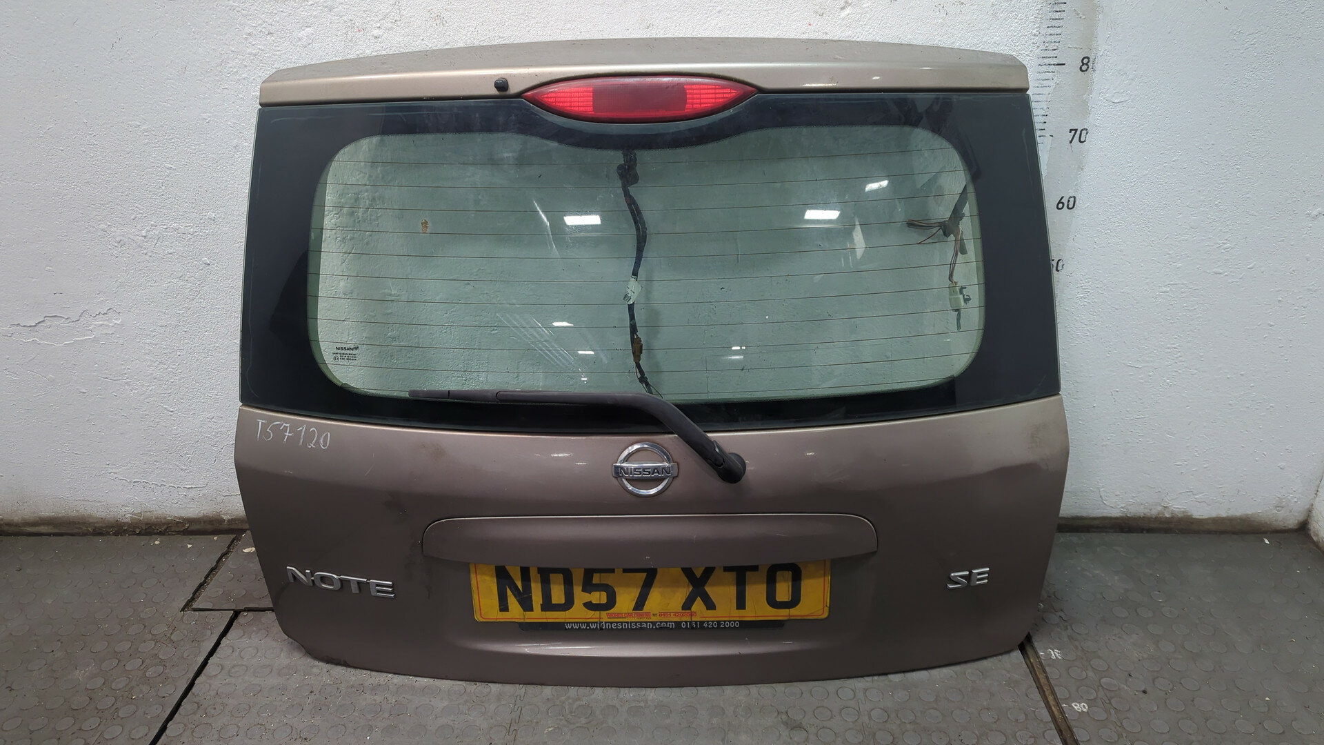 Крышка (дверь) багажника Nissan Note E11 Б/У