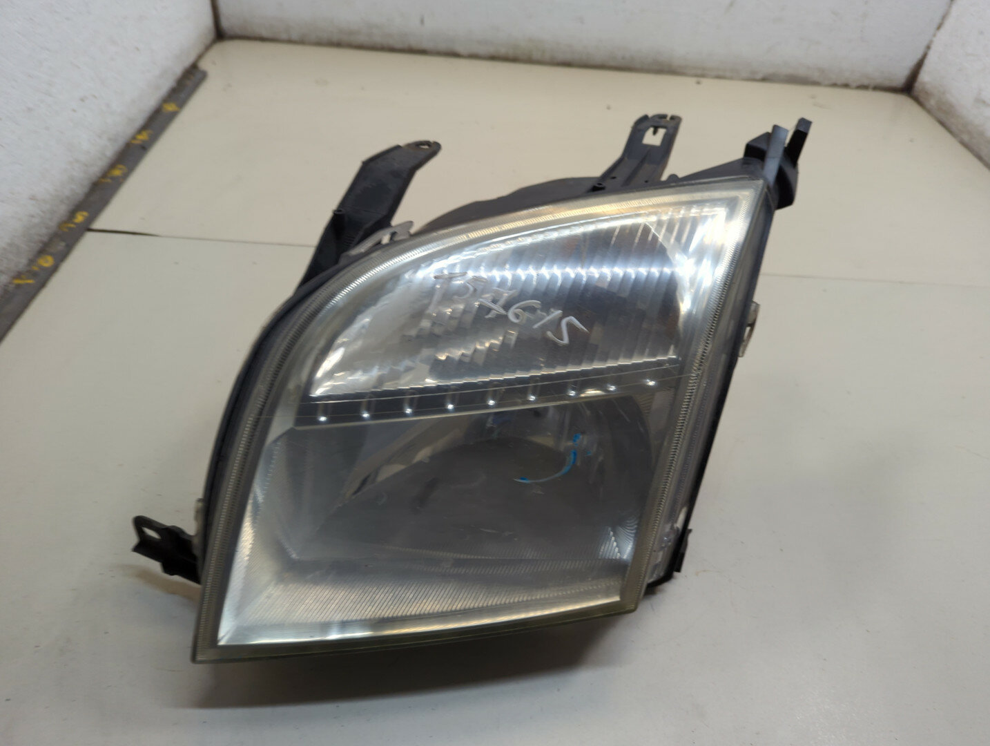 Фара (передняя) левая Ford Fusion Б/У