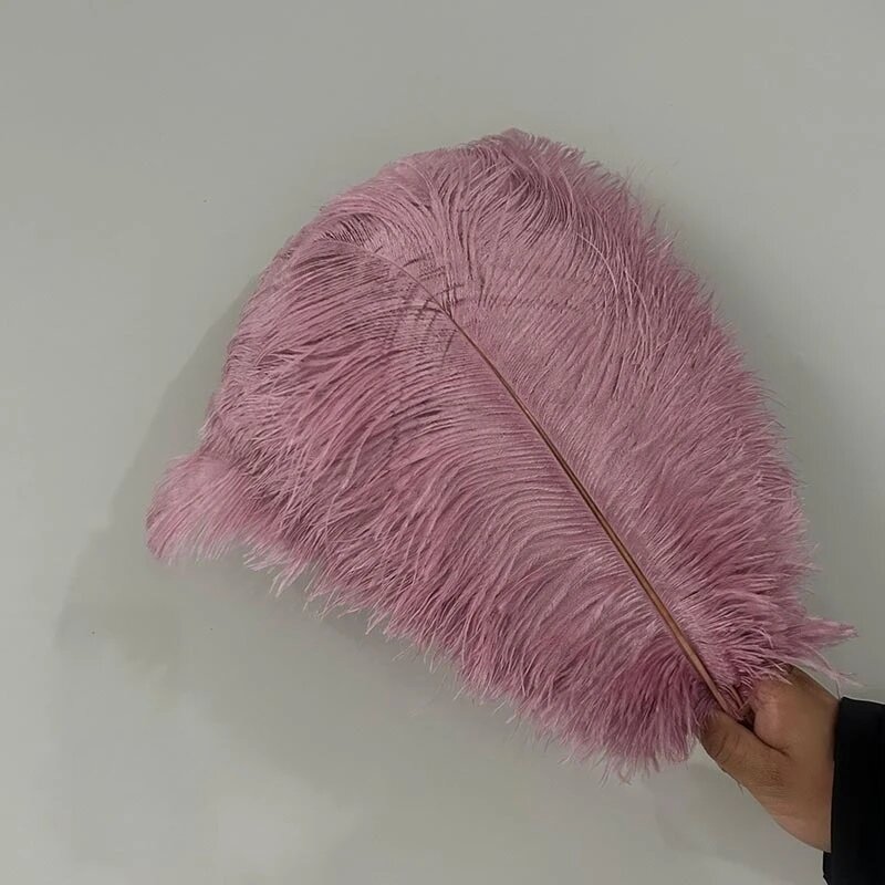 Розовые страусиные перья 35-40 см, 10 шт.