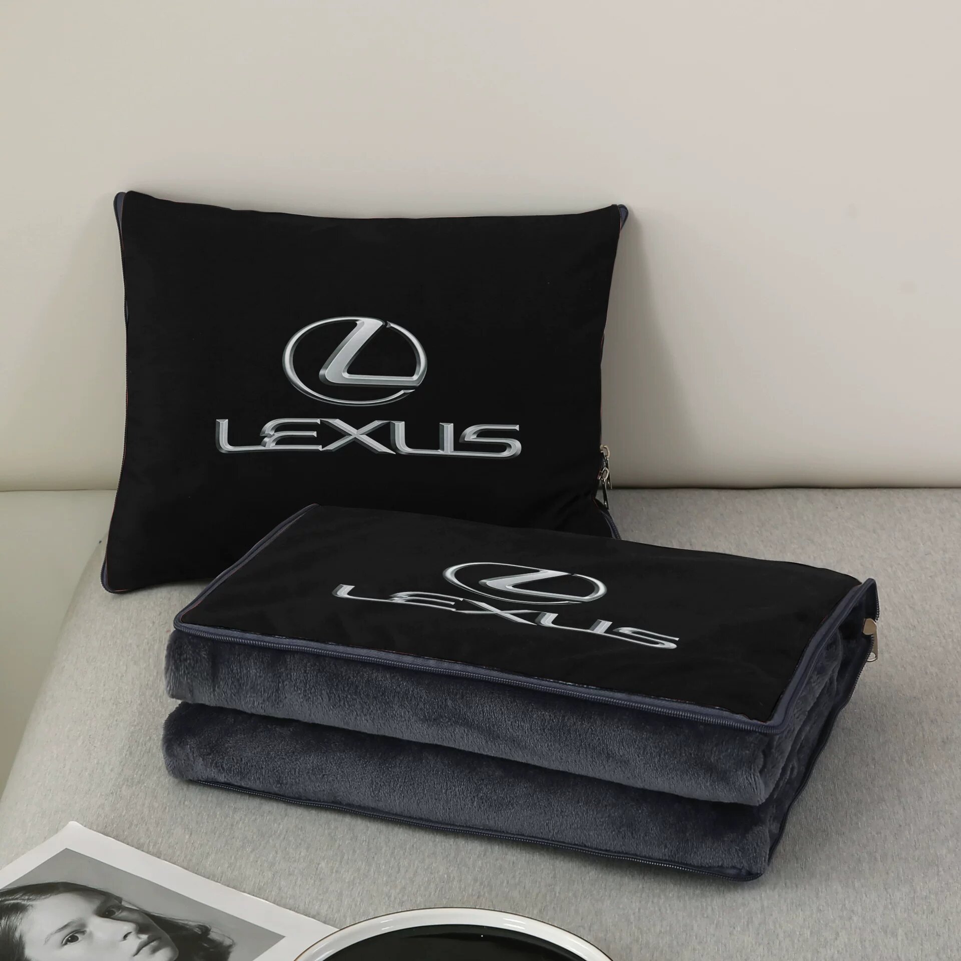 Автомобильное одеяло Lexus из фланели, сложенное 30x40 см, расправленное 100x150 см для роскошных внедорожников
