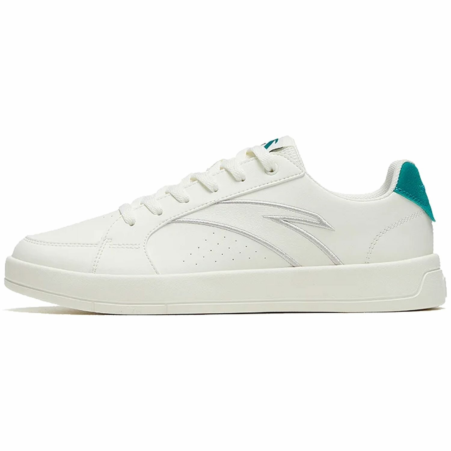 Кроссовки BASIC 