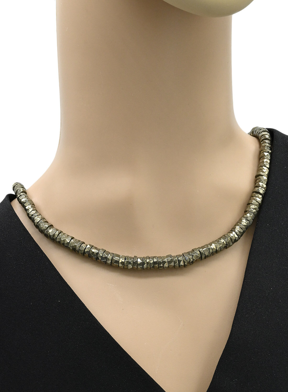 Бусы, пирит