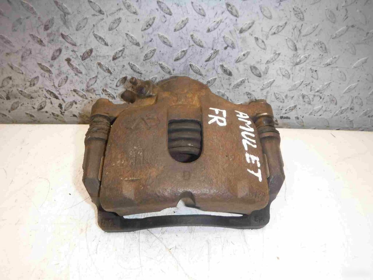 Суппорт тормозной передний правый Chery Amulet (A15) A15 (2003—2010) A116GN3501060AB