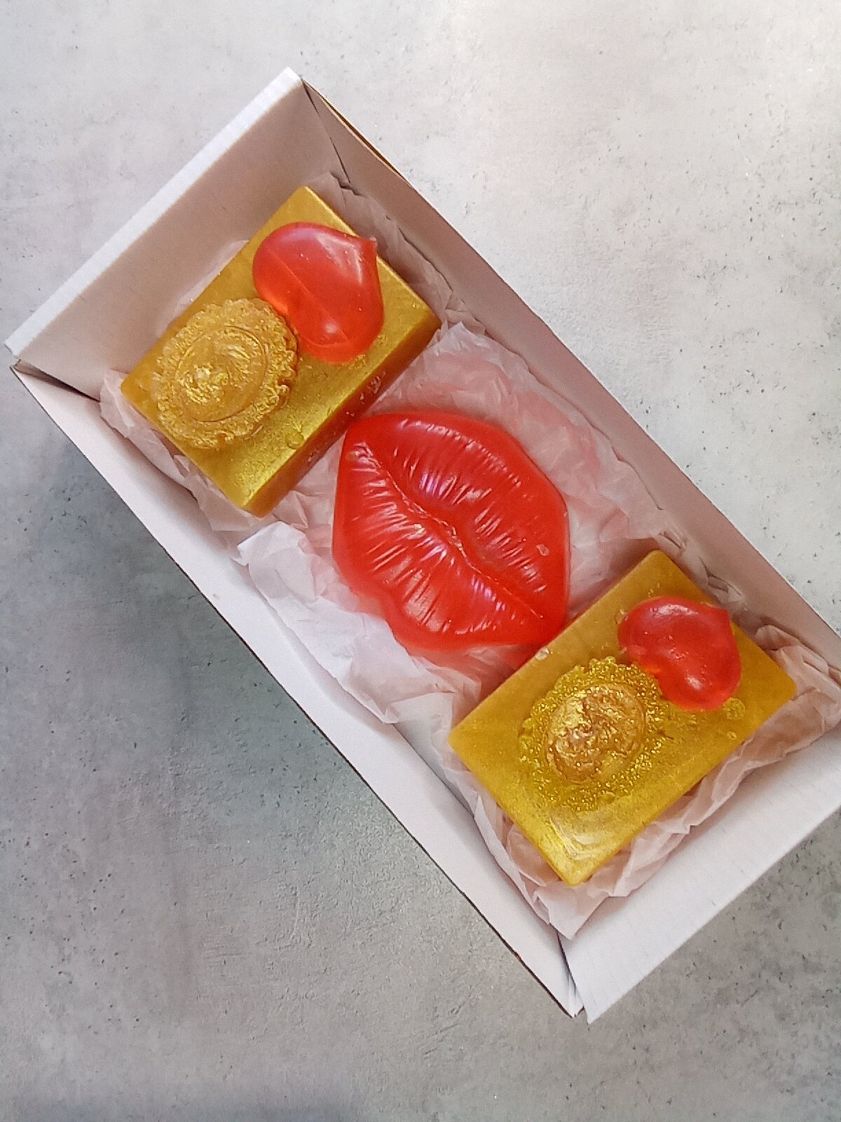 Мыло сувенирное, ручной работы, набор для любимых женщин, нежный аромат, вес 420 г.