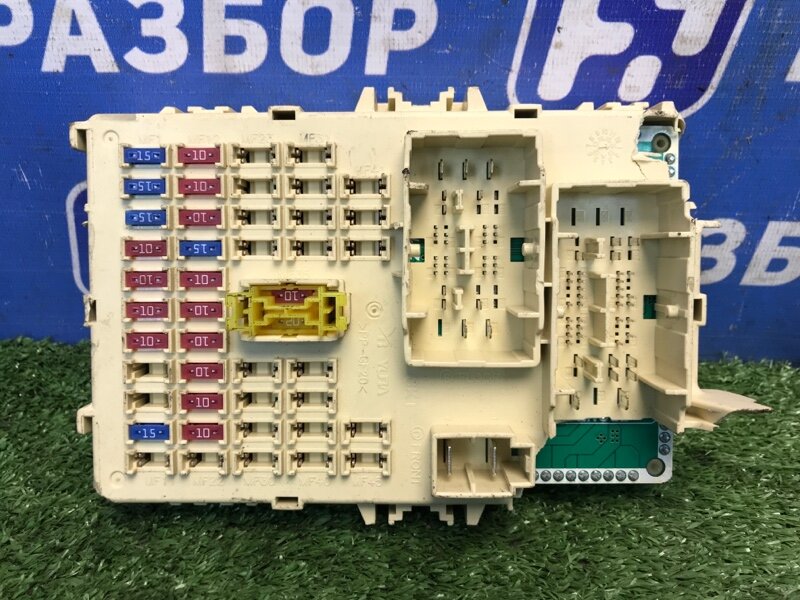 Блок предохранителей Kia Rio 3 1.6 G4FC 2017 919564Y570