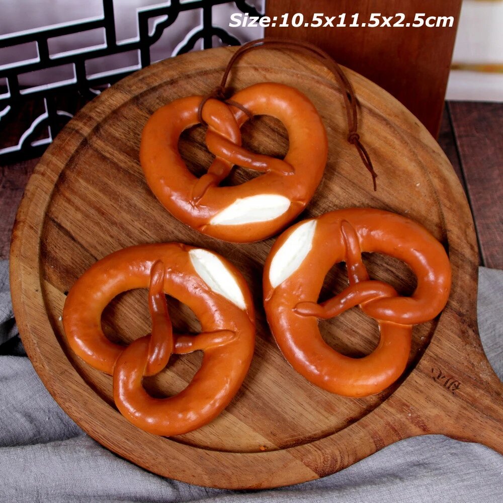 Имитация щелочного хлеба из полиуретана Style A 1pcs