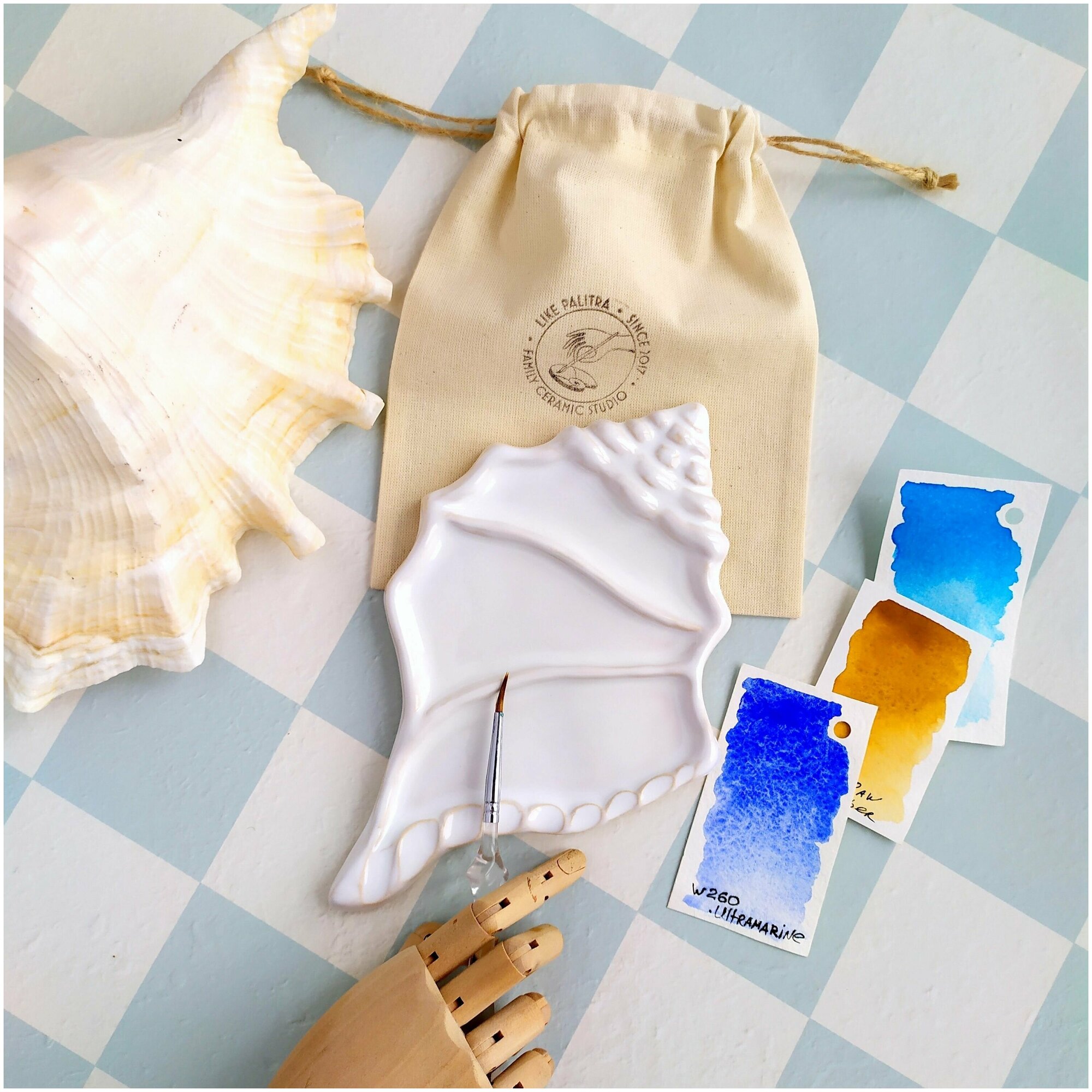 Палитра керамическая стромбус для смешивания красок акварели, акрила, гуаши, 18 х 11,5 х 1 см.