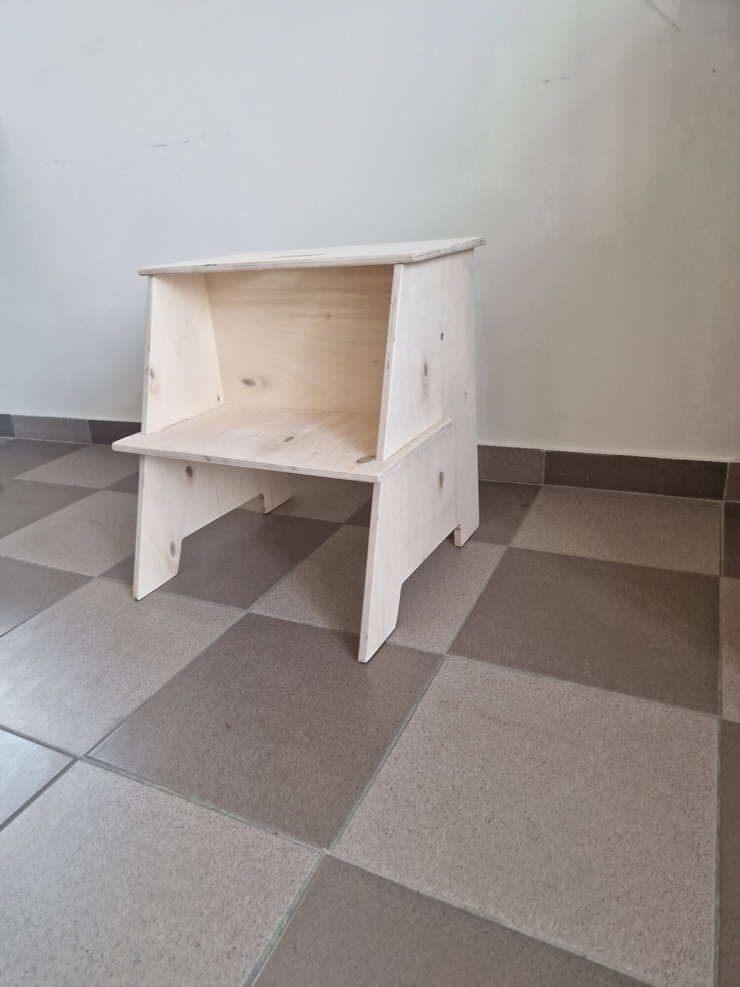 Табурет-стремянка