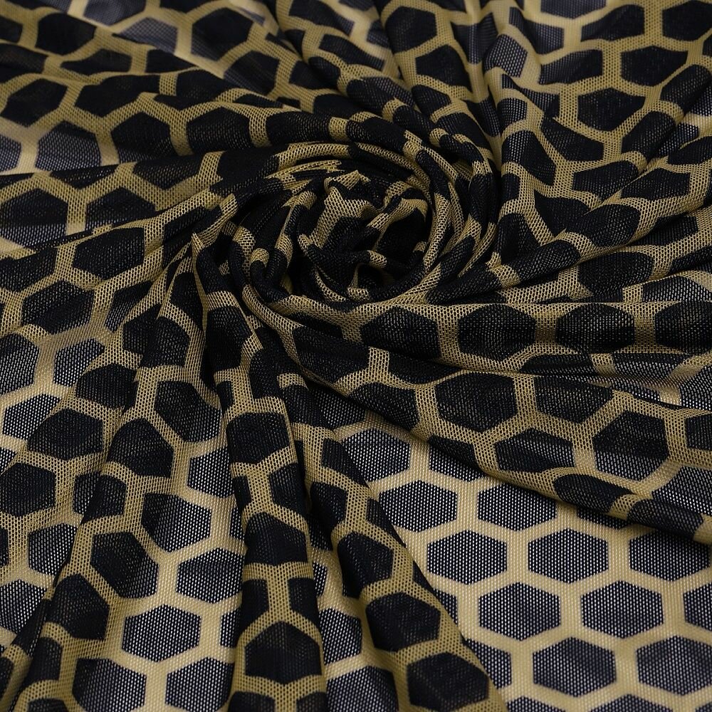 Сетка эластичная Kruzhevo 100 г/м2, принт Соты, ширина 160 см, упаковка 3 м