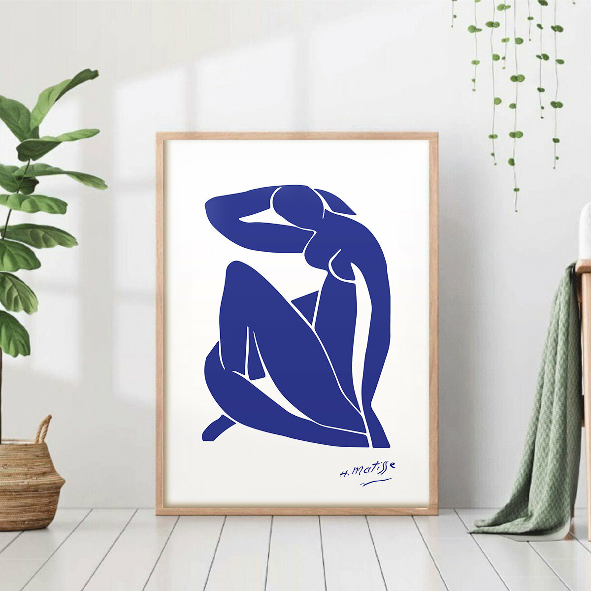 Постер "Голубая женщина Матисс" 50x70 без рамки на стену для интерьера