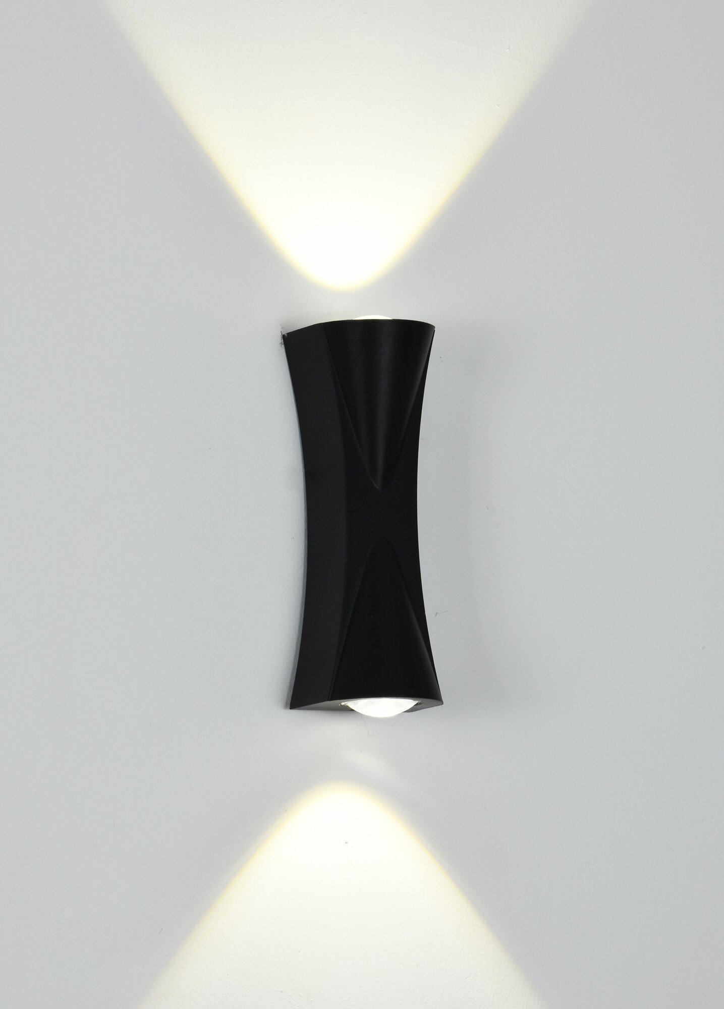 Настенный светильник Arte Lamp LESATH A6027AP-10BK