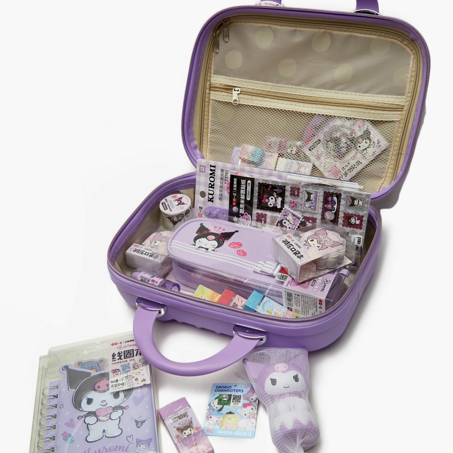 Набор канцелярии в чемодане Kuromi