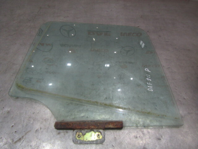 Стекло правой двери DAF CF85