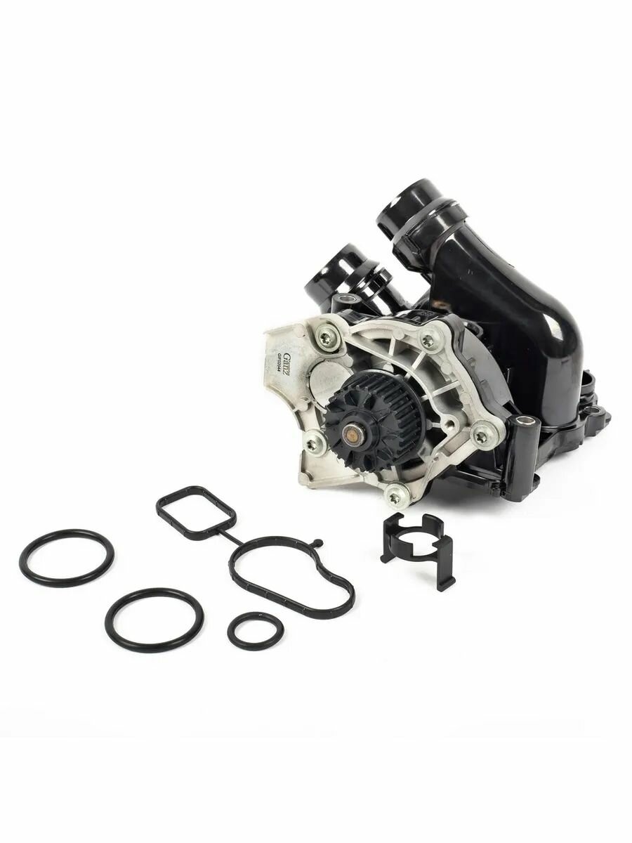 Помпа, водяной насос в сборе с термостатом на Шкода Октавия 2, 3, Фольксваген Пассат B6, Тигуан, Ван