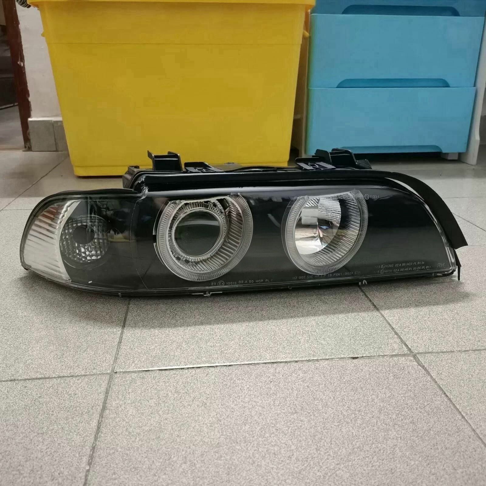 Фары для Е39 до рестайлинга.