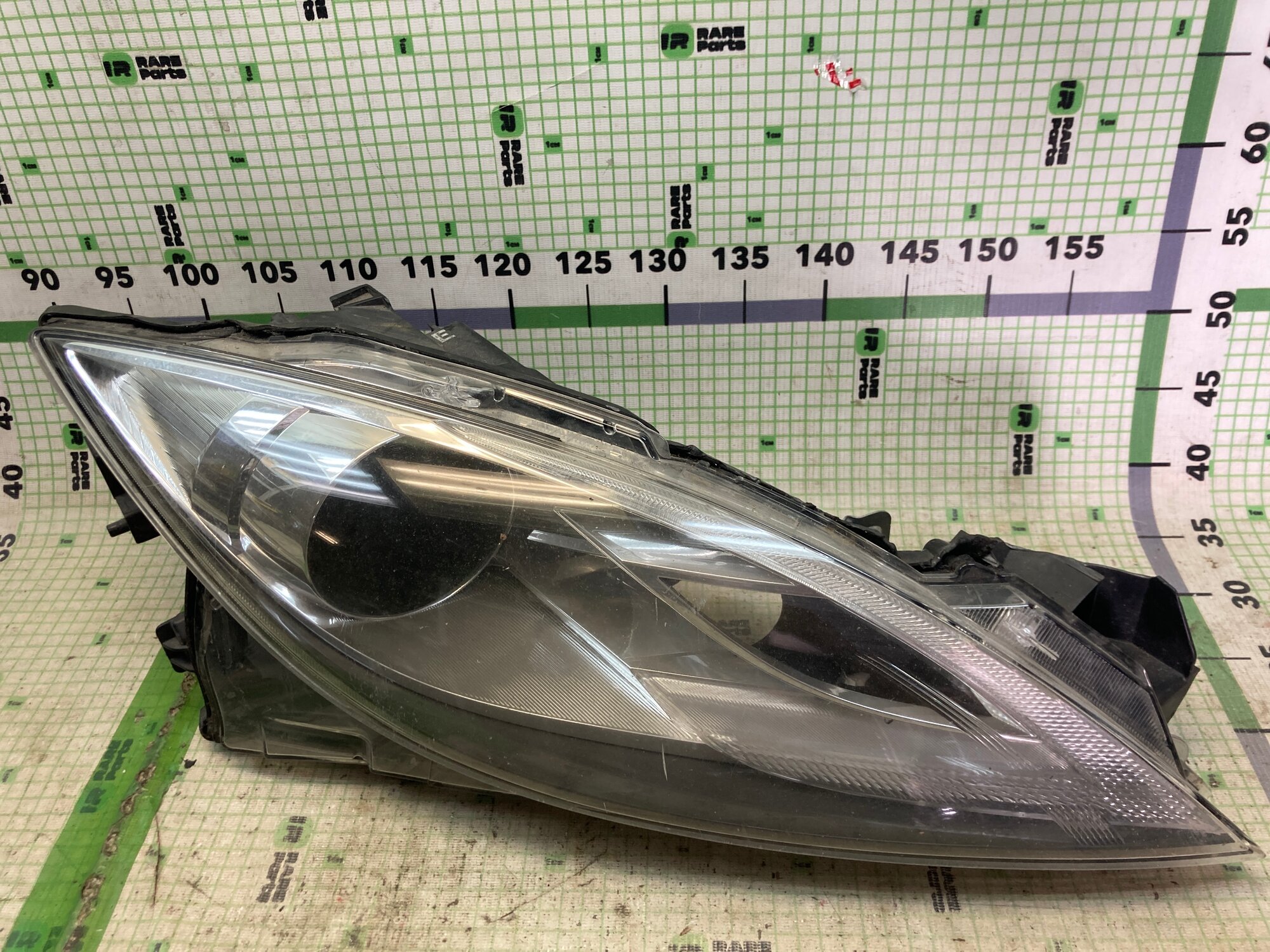 Фара правая Mazda 6