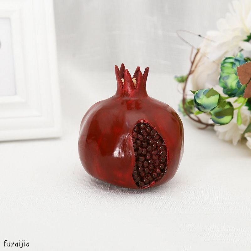 Фигурка декоративная